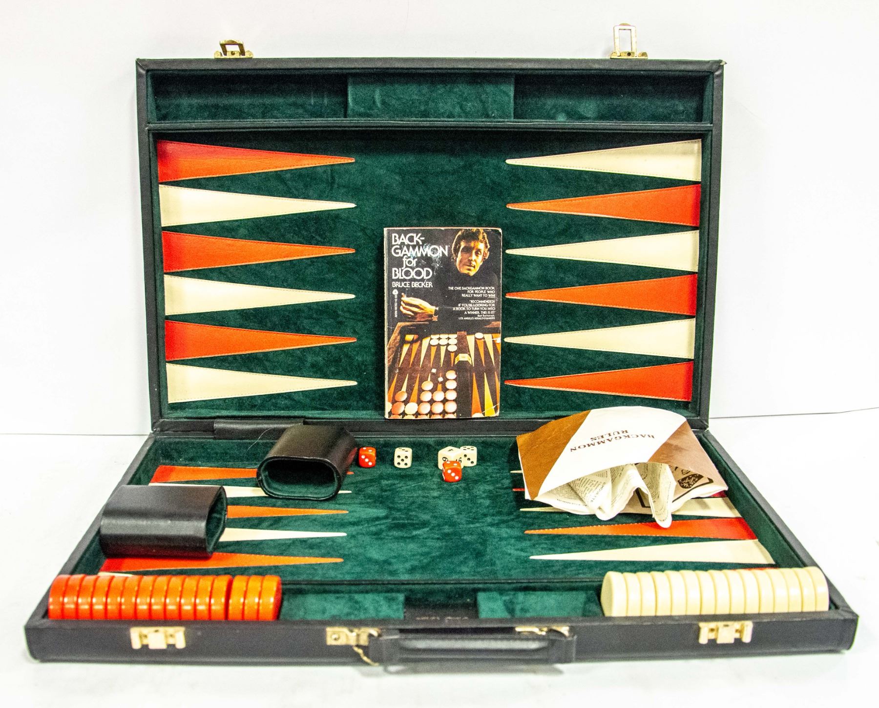 VINTAGE CARLTON TABLETOP BACKGAMMON BOARD