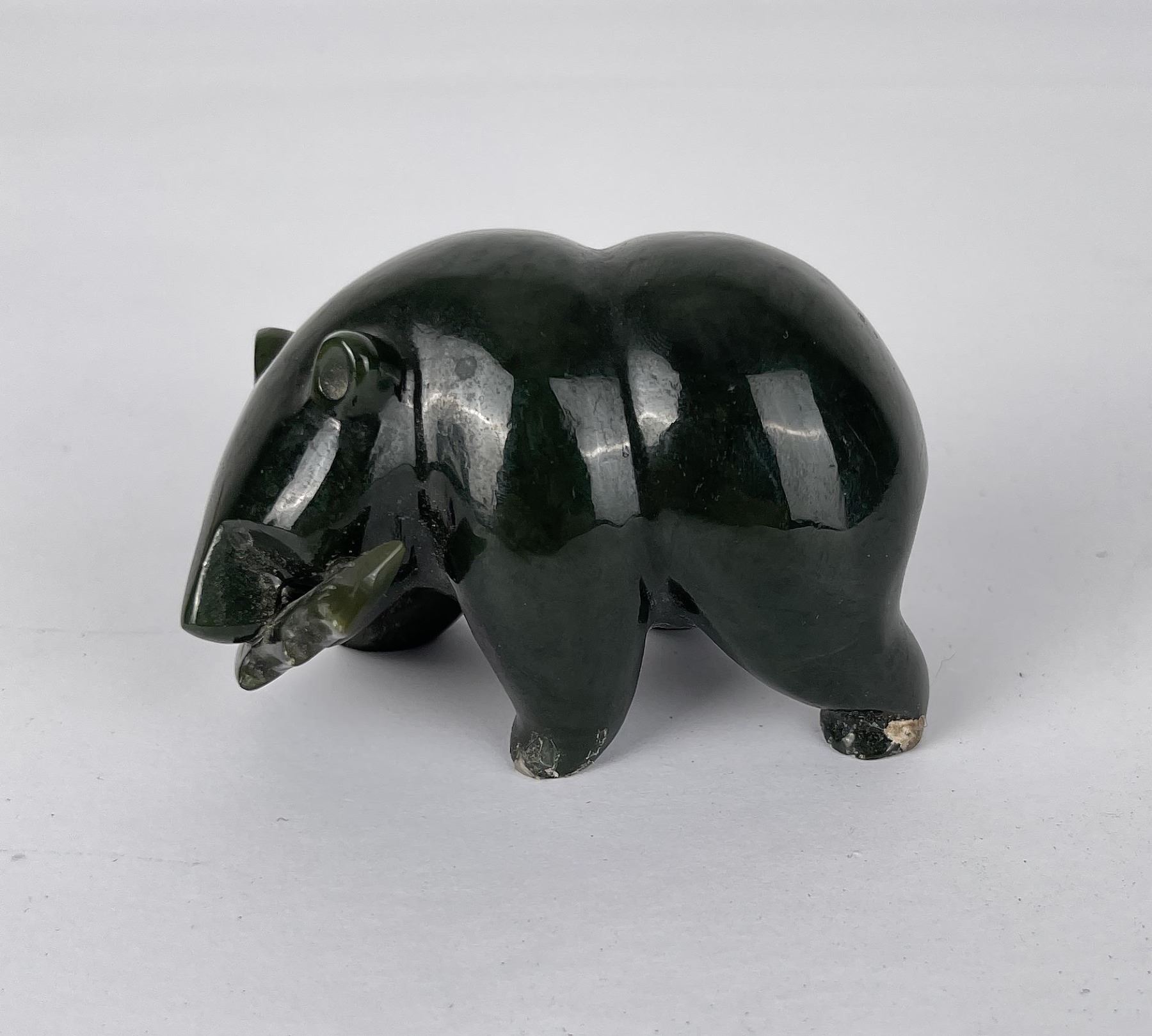 Alaskan Eskimo Inuit Carved Nephrite Jade Bear