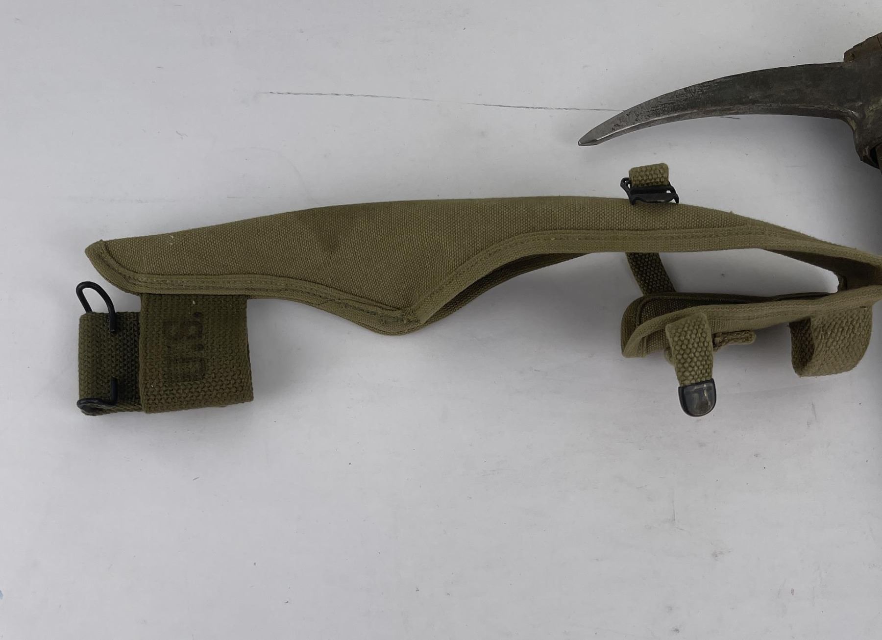 WW2 US Army Pickaxe