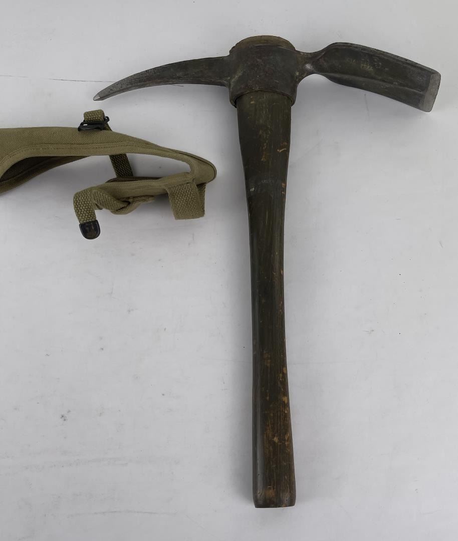 WW2 US Army Pickaxe