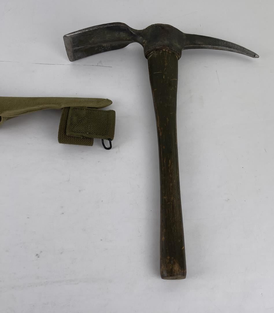 WW2 US Army Pickaxe