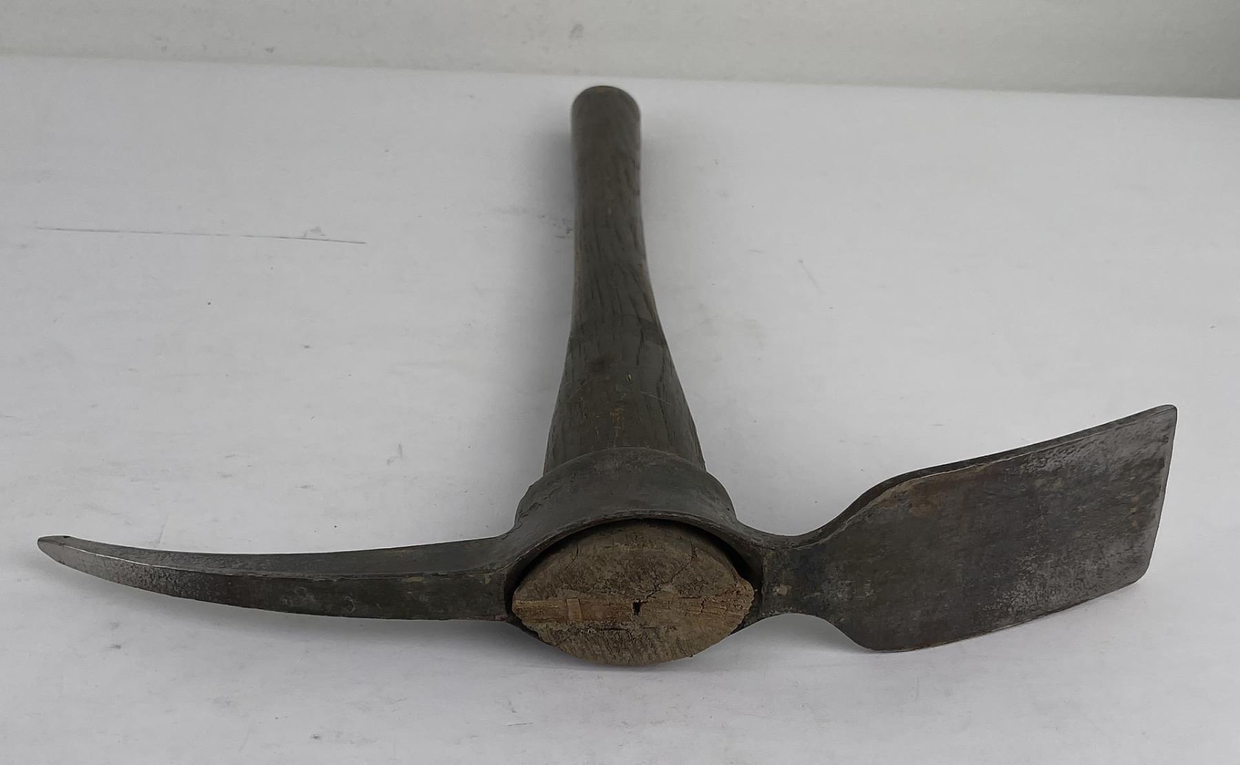 WW2 US Army Pickaxe