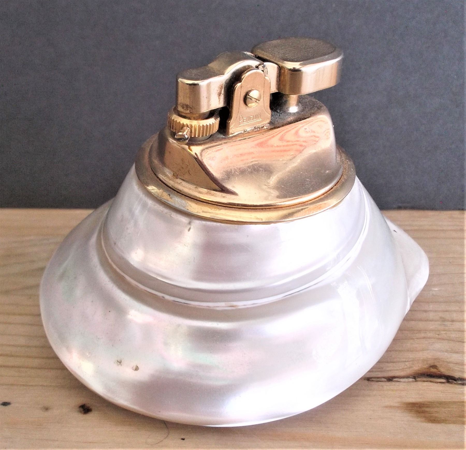 Seashell Lighter