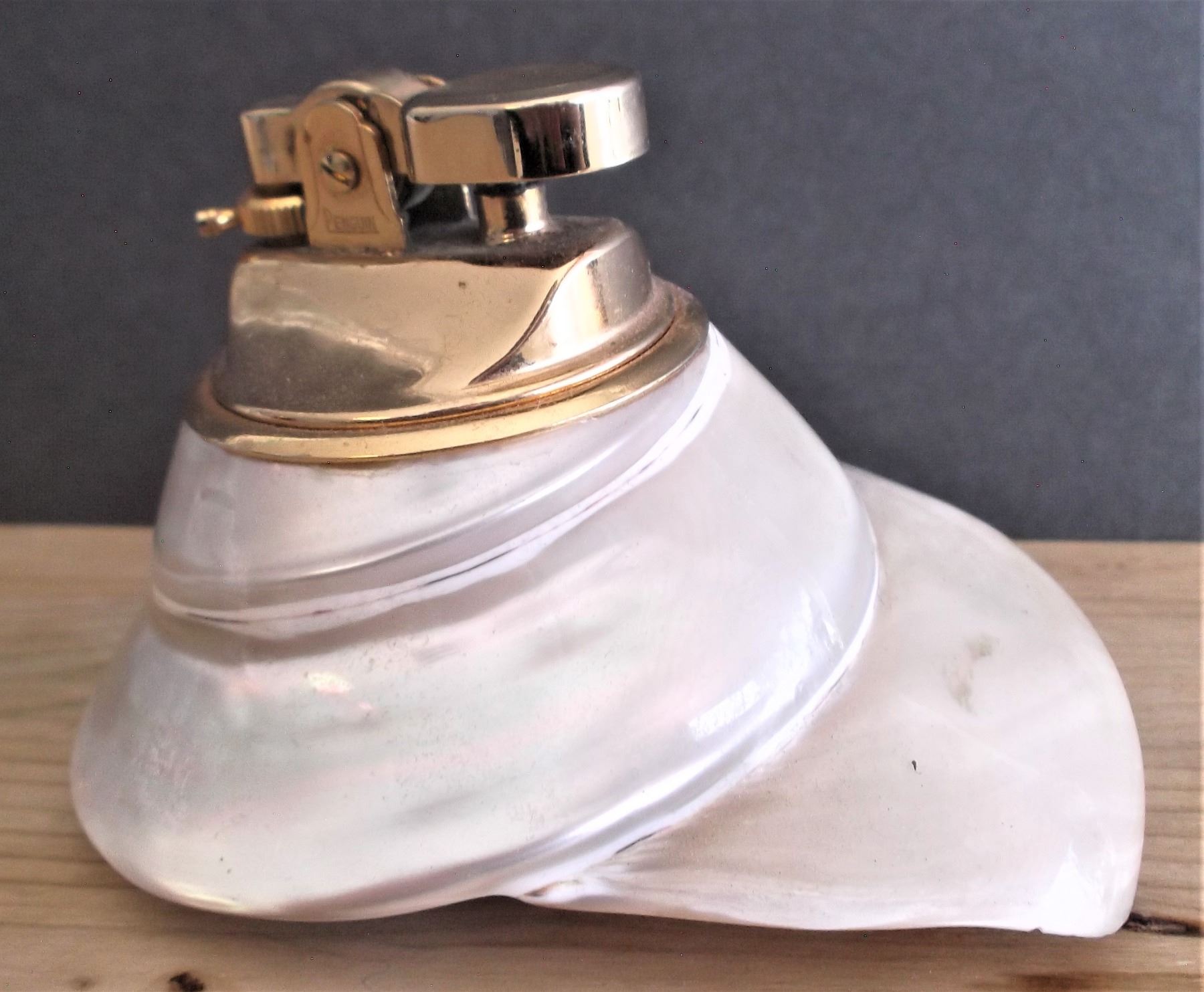 Seashell Lighter