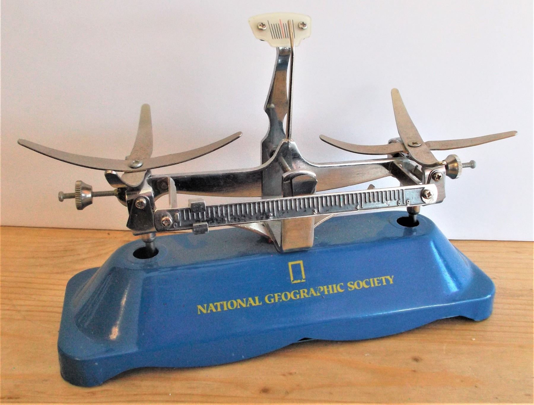 National Geographic Society Scale Pan
