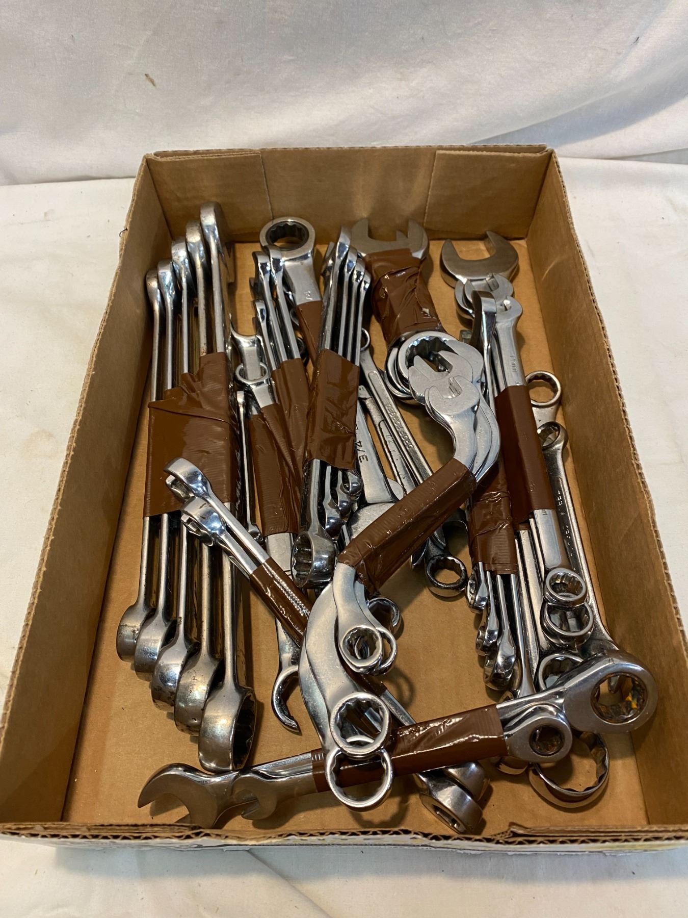 Assorted wrenches