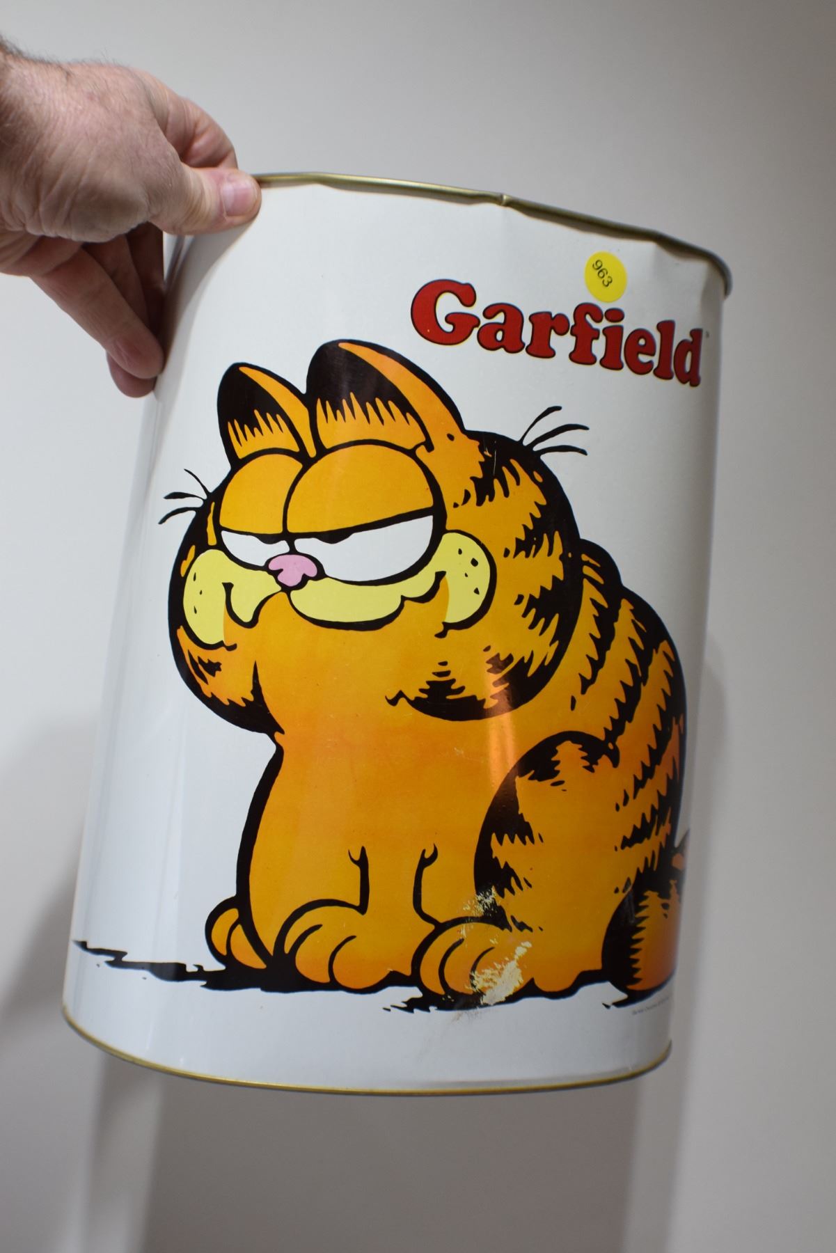 Garfield Garbage Pail - Schmalz Auctions