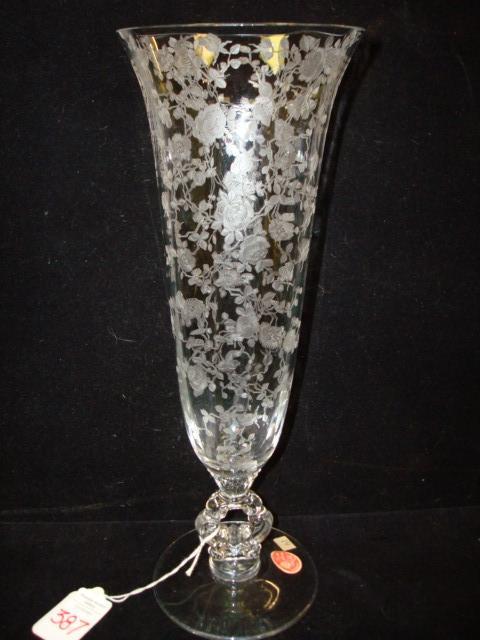 Cambridge ROSEPOINT Crystal Vase with Keyhole Foot: