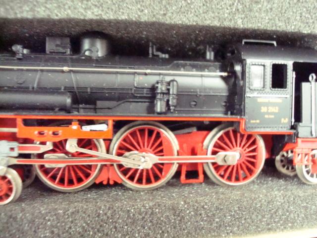 LILIPUT HO Scale 4-6-0 Locomotive with Tender: