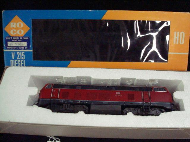 ROCO HO Scale German V215 Diesel Locomotive: