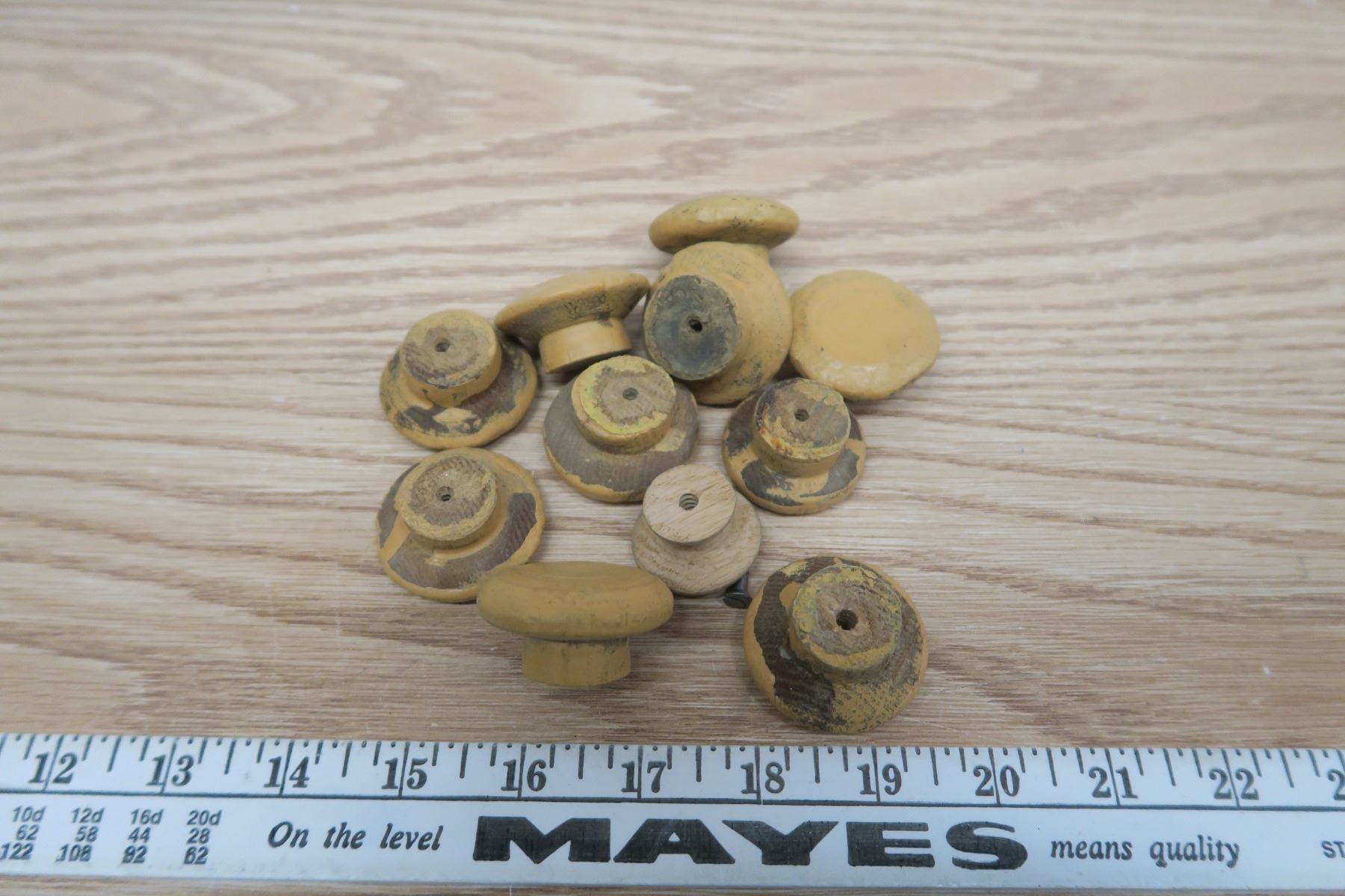 Wood Drawer Knobs - Schmalz Auctions