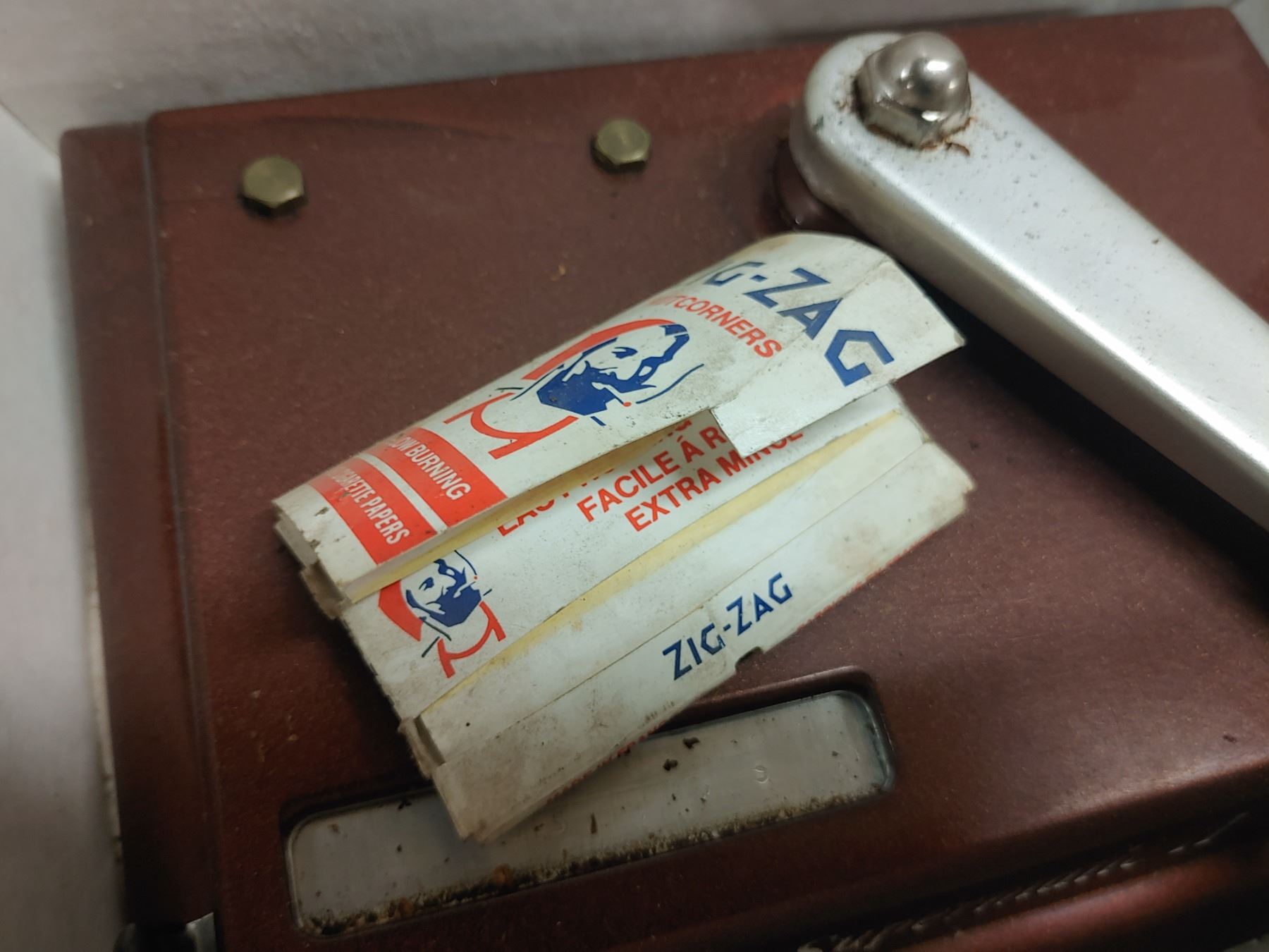 Premier Supermatic Cigarette Machine W/ Zig Zags and Cigarettes