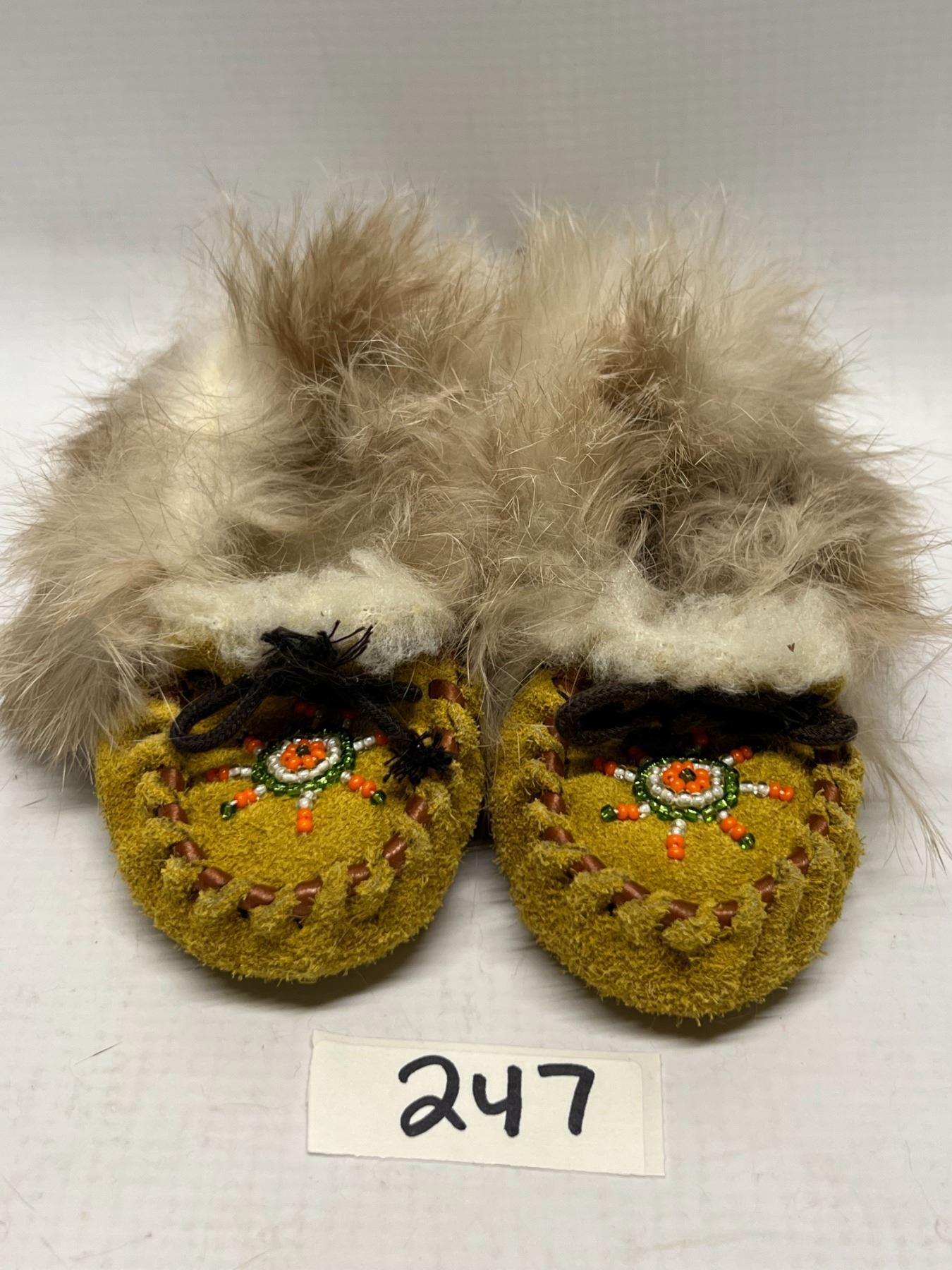 First Nations Beaded Footwear SMALL Child Foot Approx: 4.5x2"