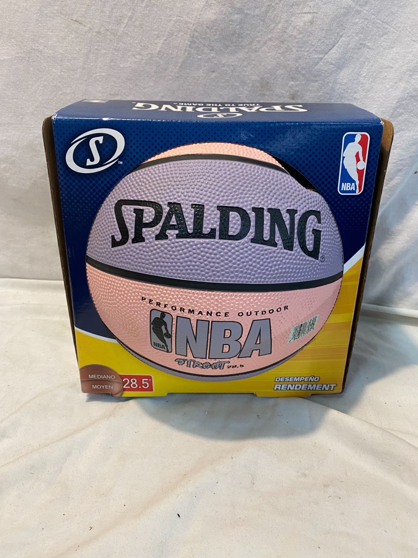 Spalding basket ball
