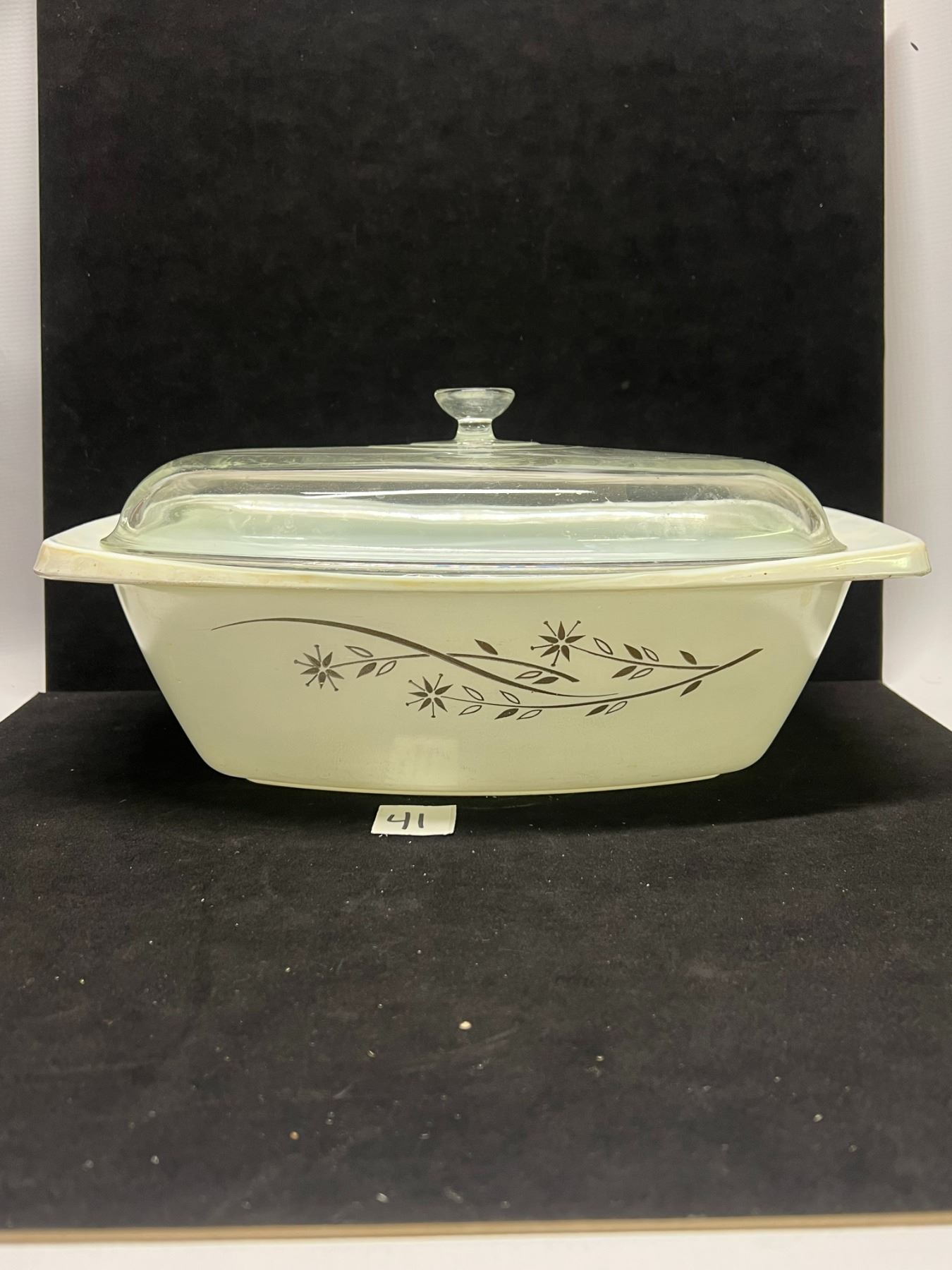 Pyrex Golden Honeysuckle 058 Casserole Dish w/lid 4 Qt