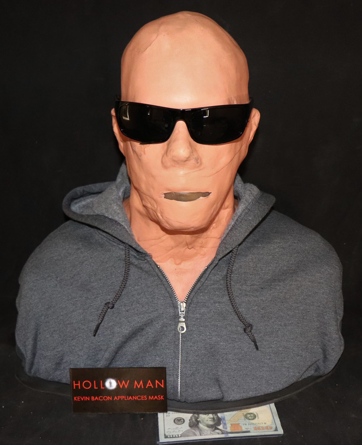 HOLLOW MAN SILICONE FULL HEAD MASK ON KEVIN BACON BUST WITH TAG