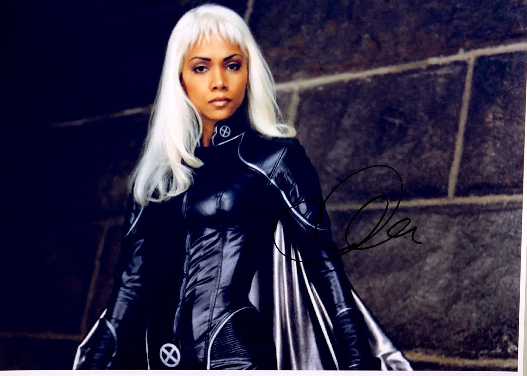 Halle Berry Autograph Signed Xmen Photo