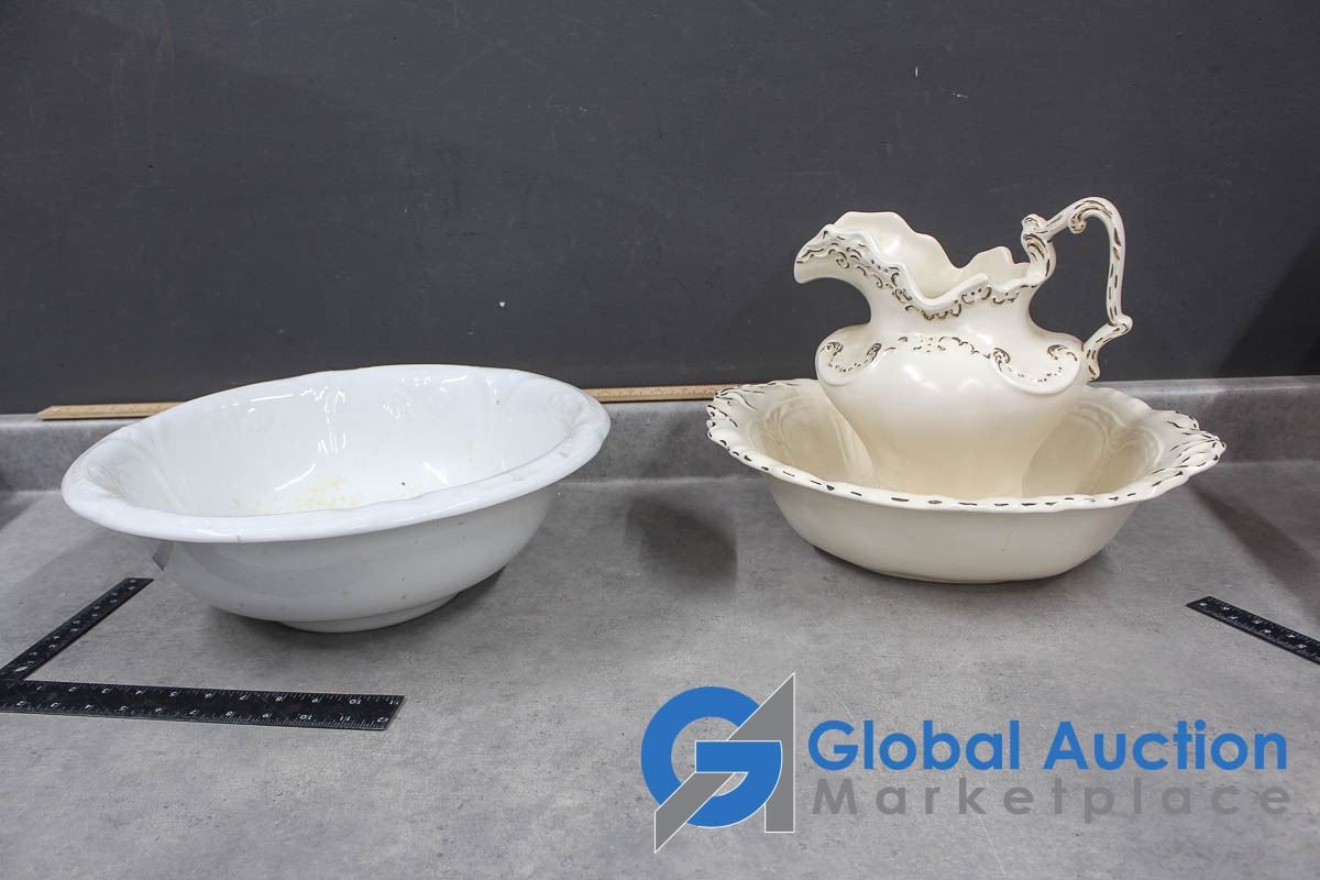 Ceramic Pitcher and Basin Set and Wash Basin