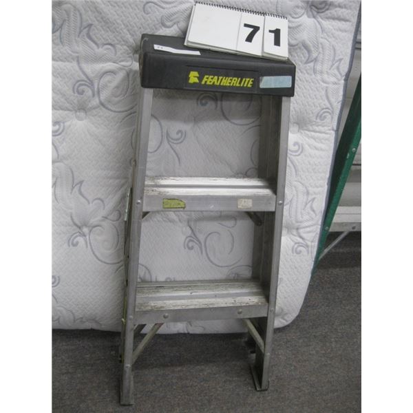 Featherlite 2 Foot Step Ladder