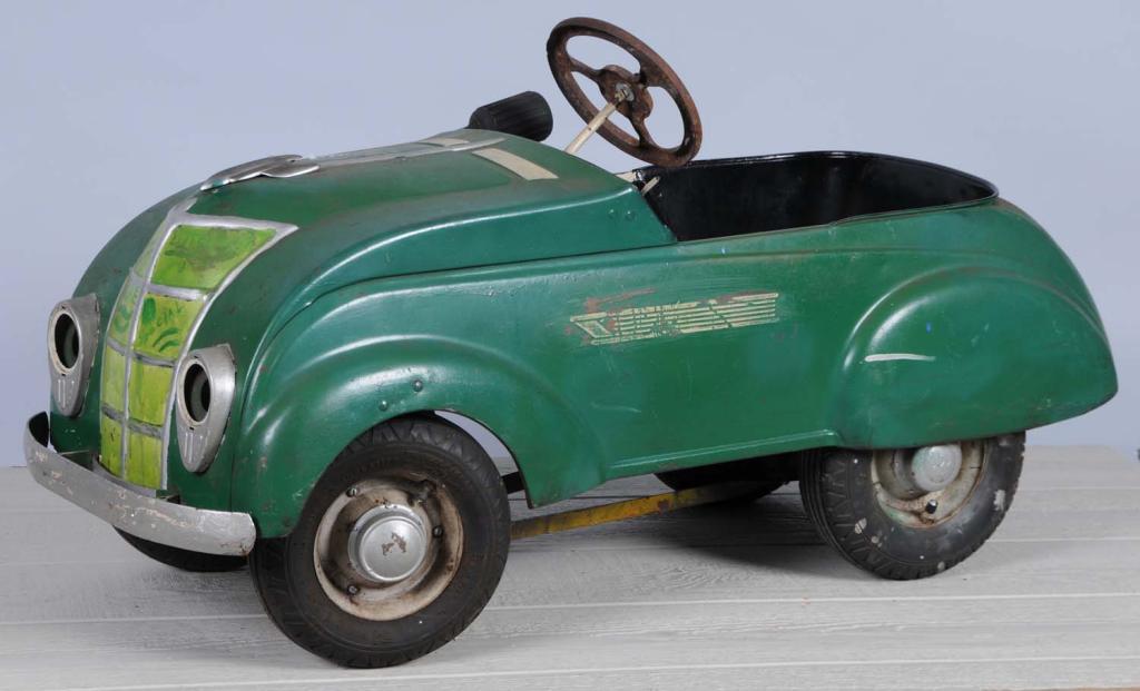 Pressed Steel Steelcraft Deluxe Airflow Pedal Car.