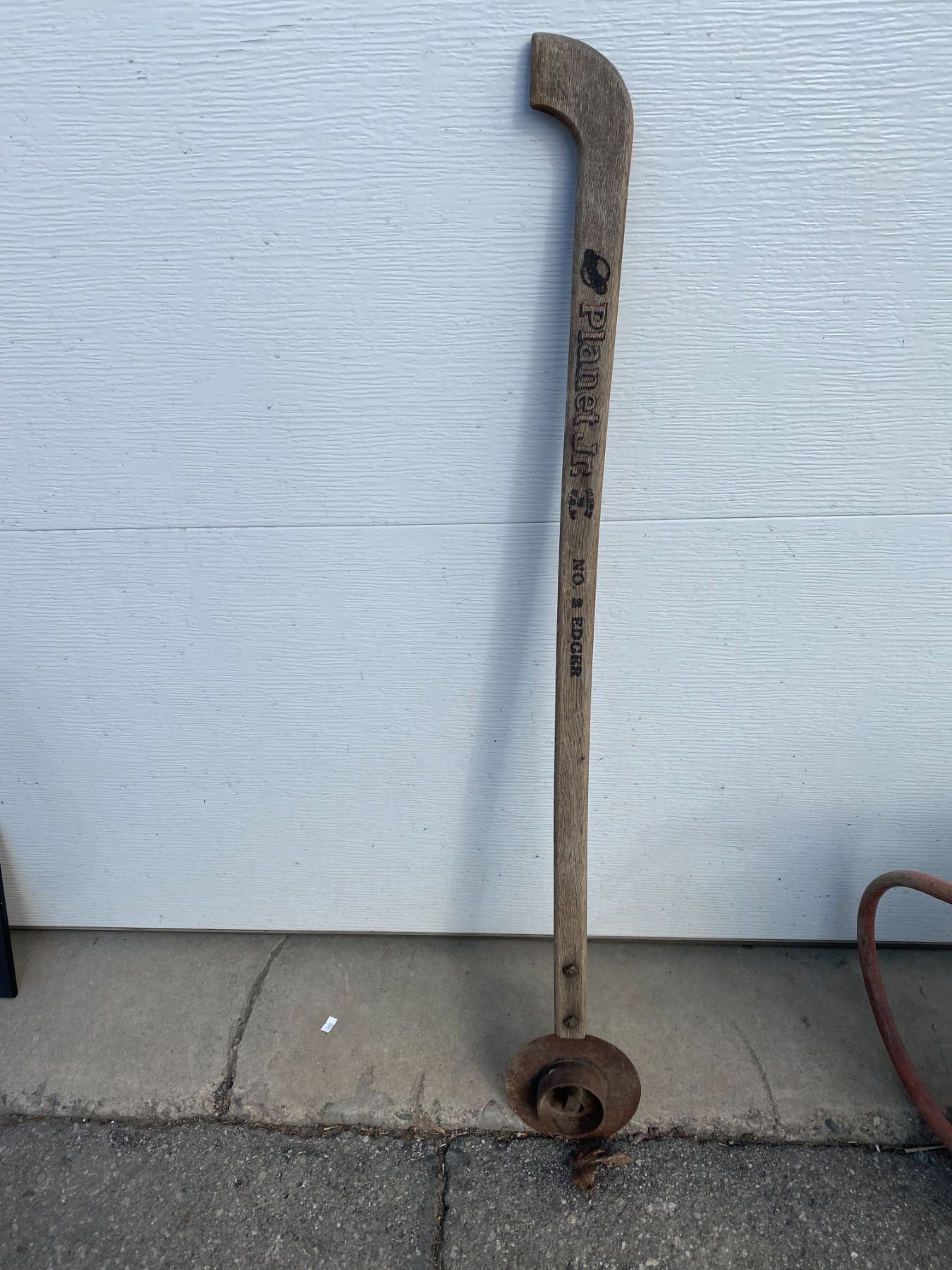 Plantet JR no.2 edger