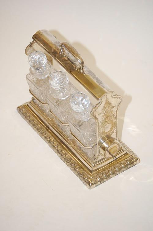 WALKER & HALL SHEFFIELD PLATED 3 BOTTLE TANTALIS