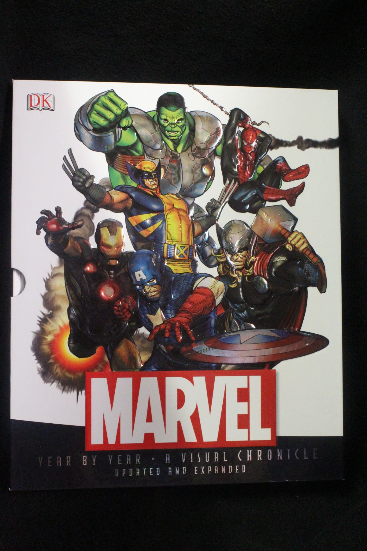 MARVEL YEAR BY YEAR A VISUAL CHRONICLE HARDCOVER DK
