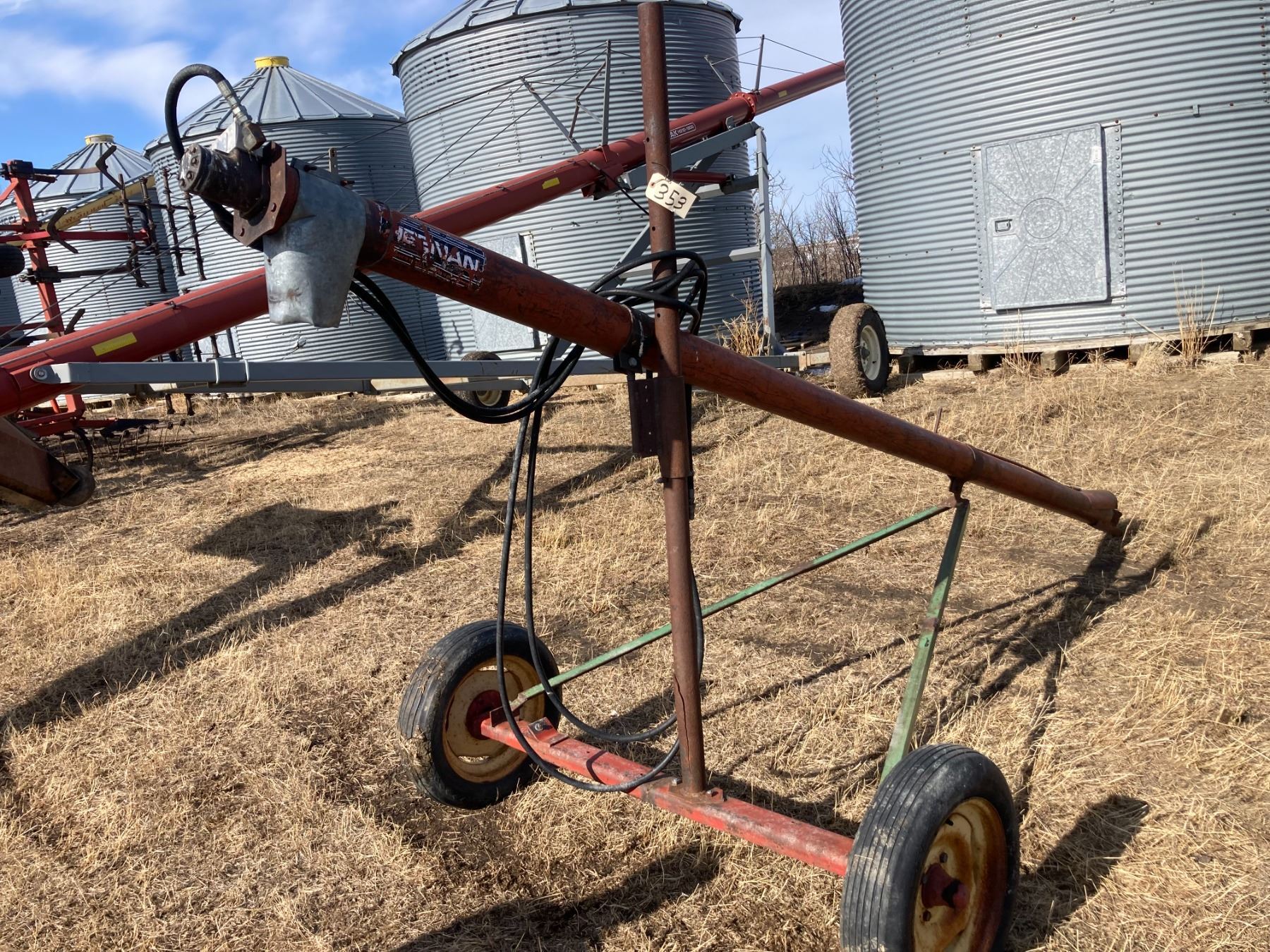 Hydraulic Pencil Auger with Wheeled Frame