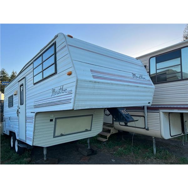1990 MARAT 5TH WHEEL