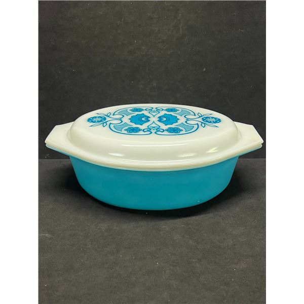 Pyrex Horizon Blue 045 Oval Casserole w/Lid 2.5 Qt (some paint wear/flaws)
