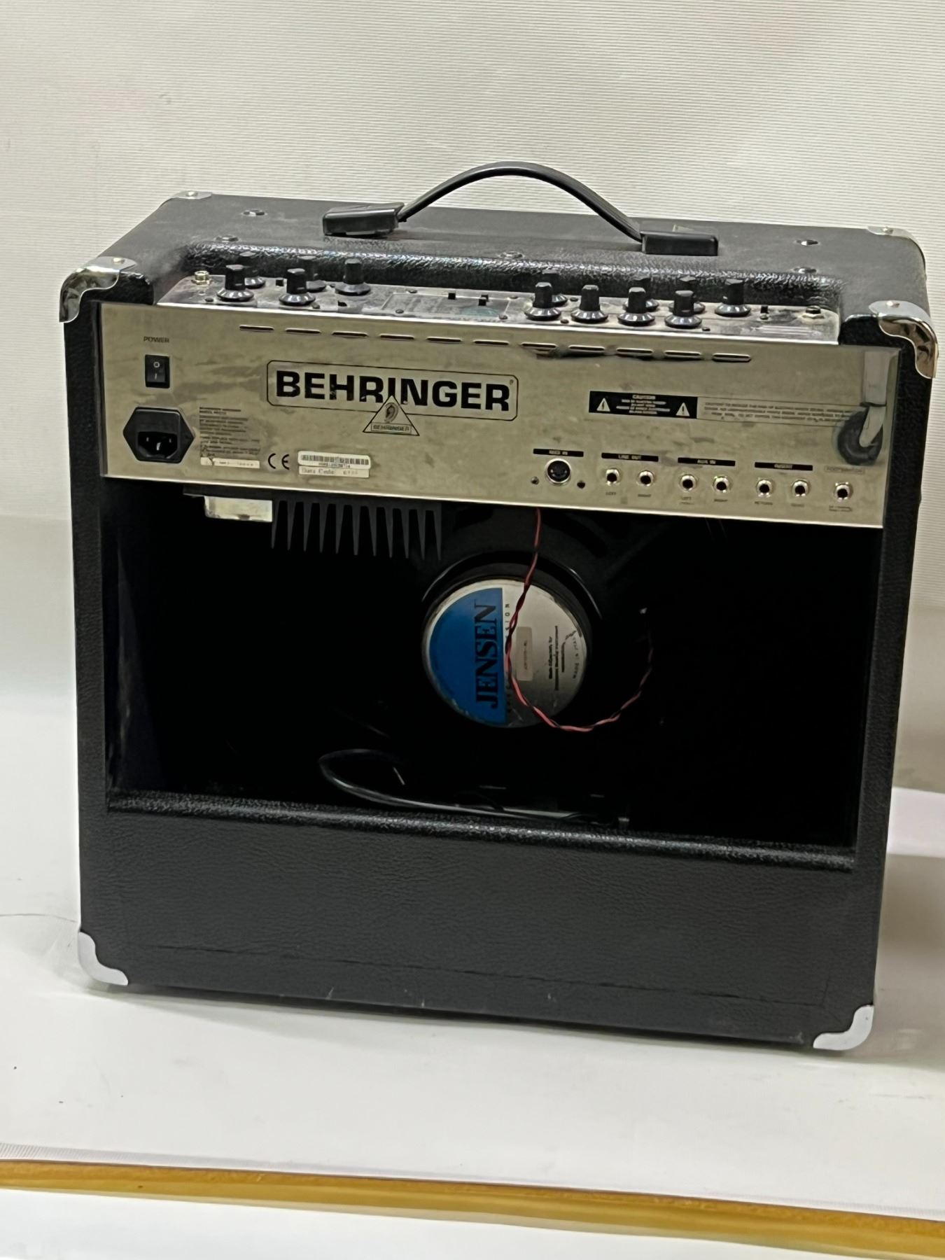 Behringer Ultra Tube Vintager AC 112 Amplifier (see description)