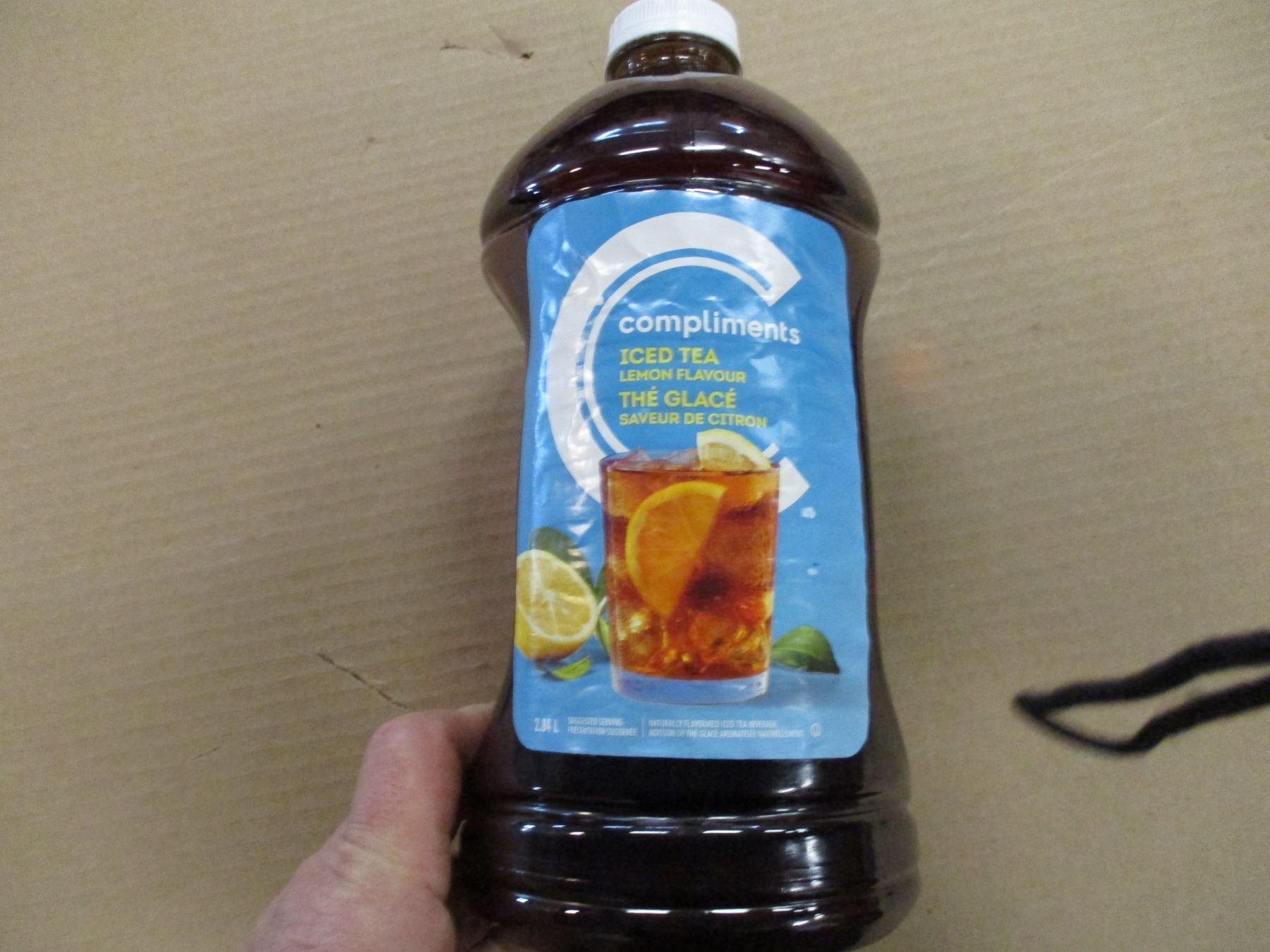 COMPLIMENTS LEMON ICED TEA (2.84 L) - PER BOTTLE