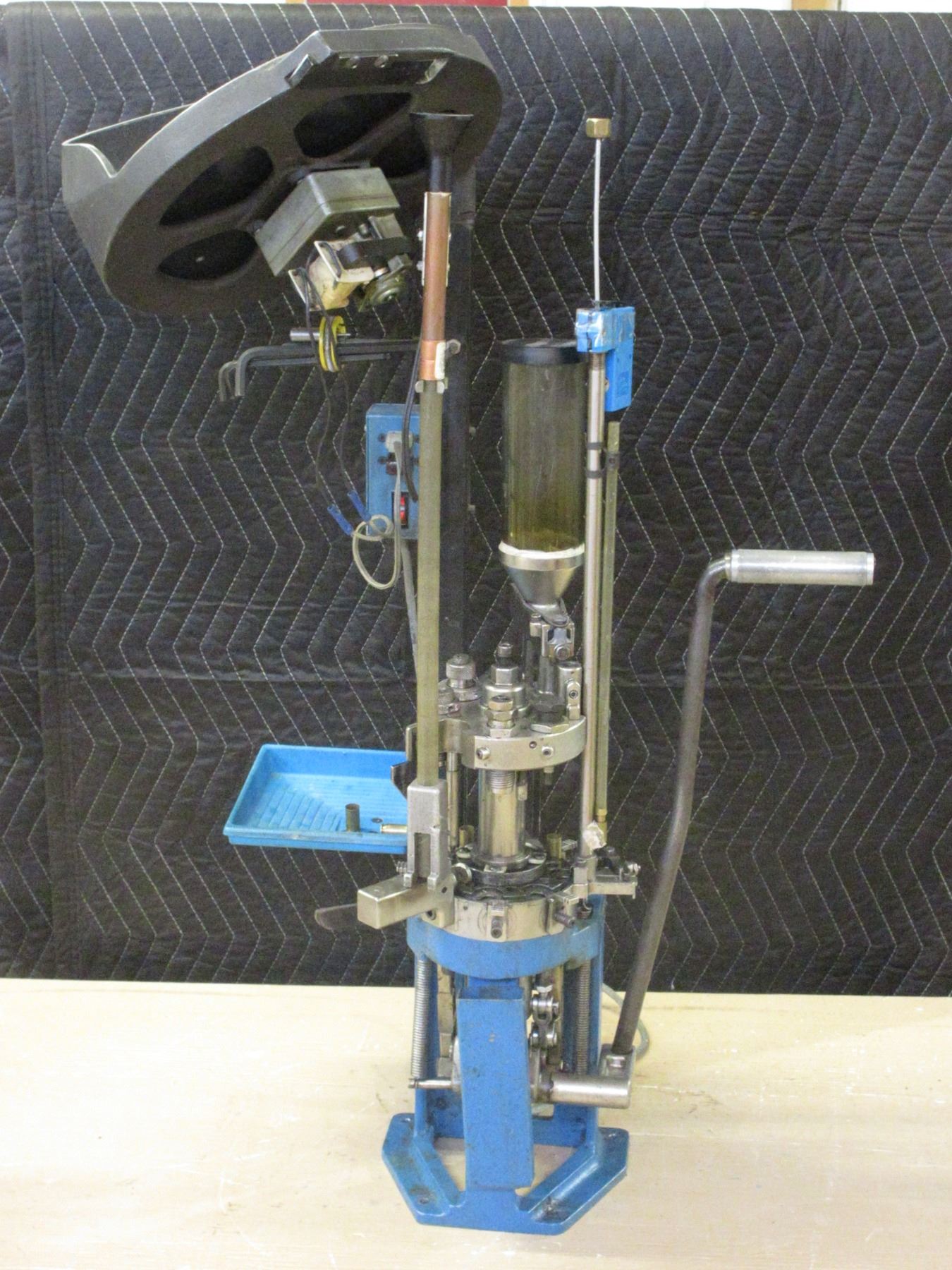 Dillion Precision Model RL 1000 Reloader- #225- Lights Up