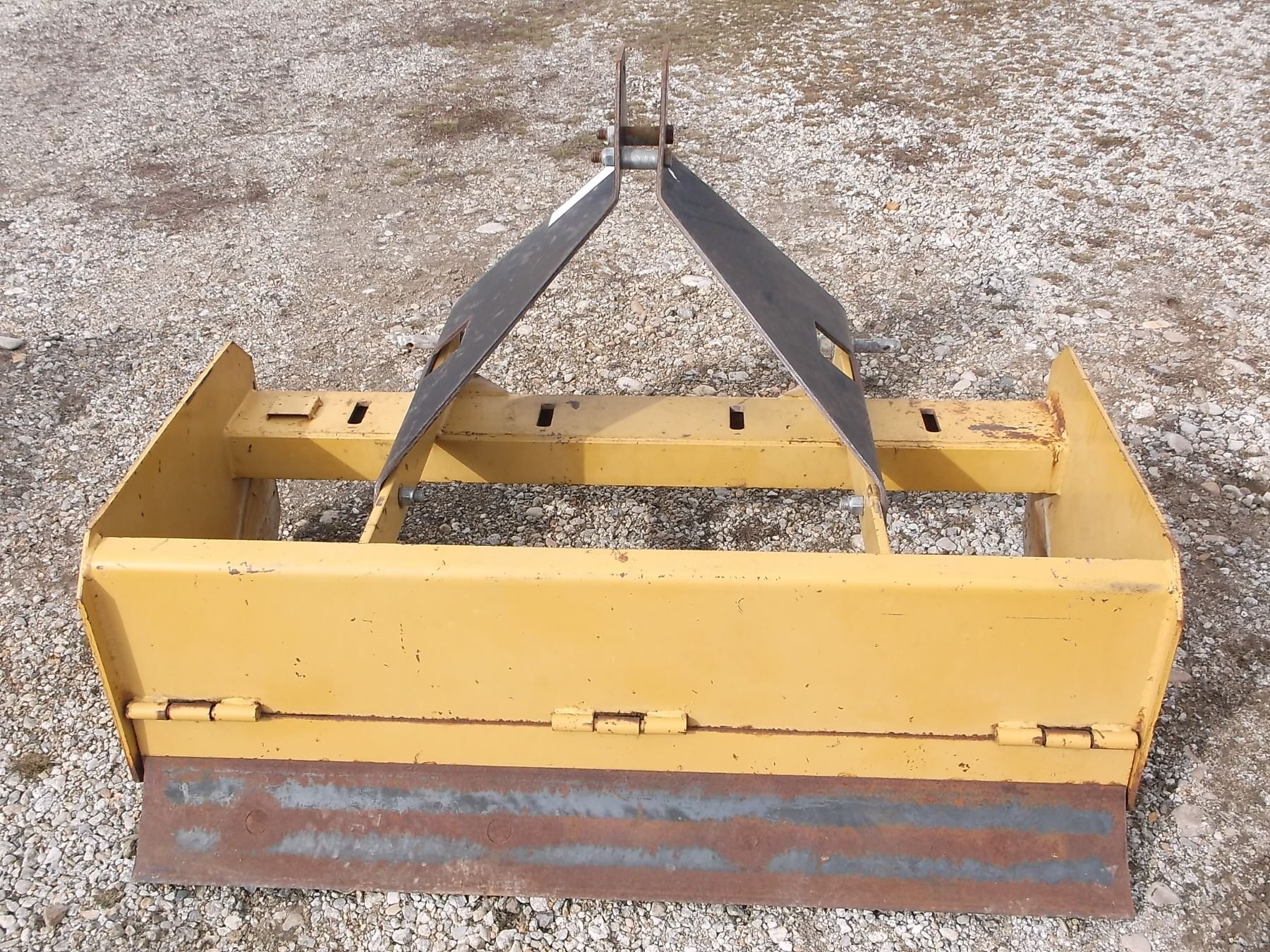 General 4' 3 Point Box Scraper