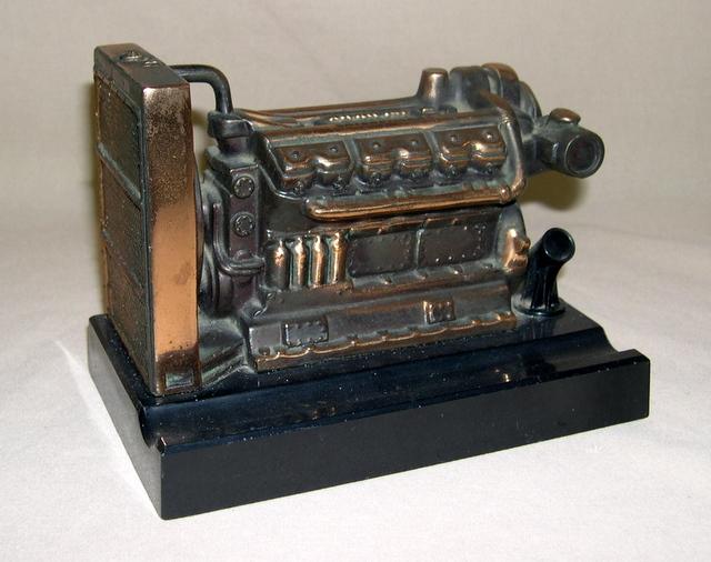 Large CAT Engine Desk Set Pen Holder