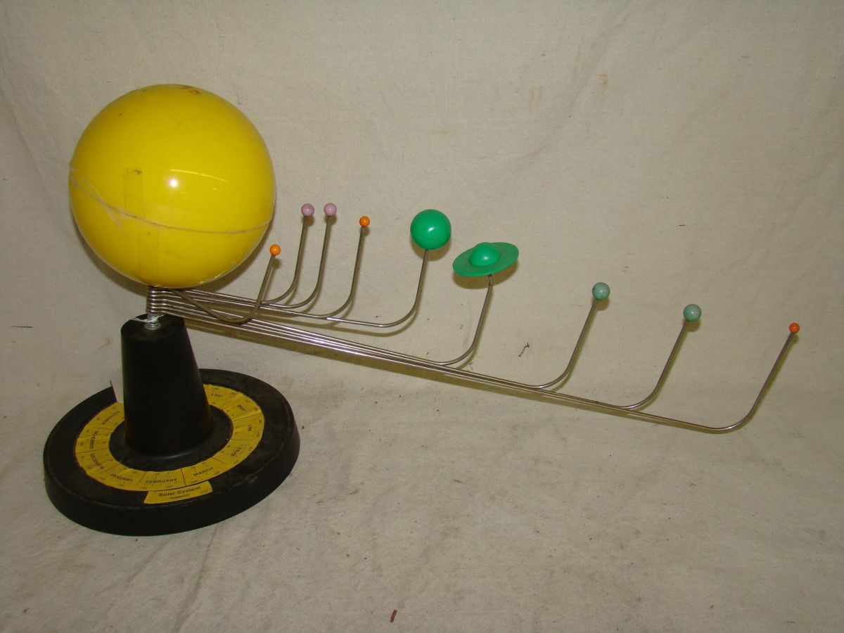 Hubbard Solar System Simulator Model