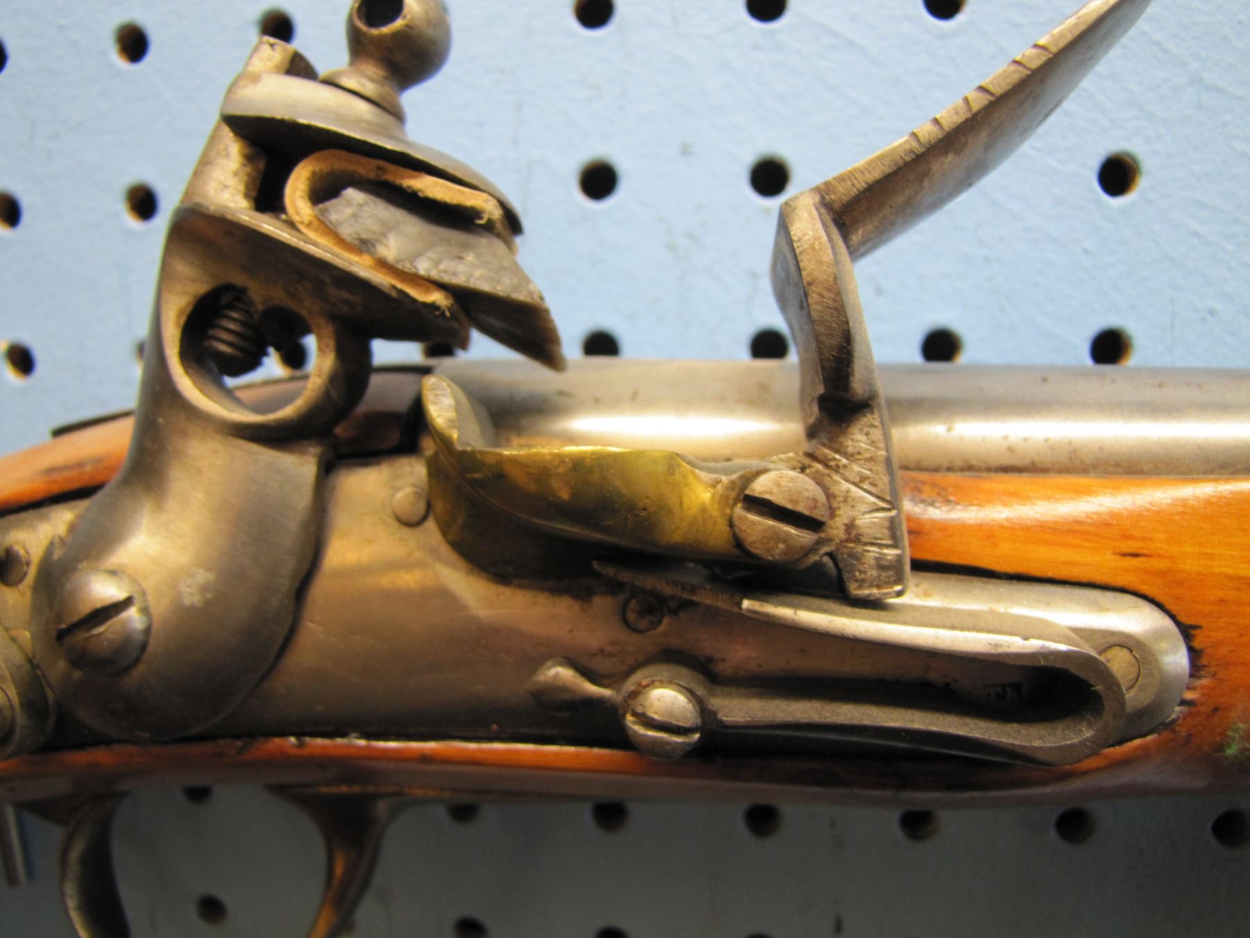 ANTIQUE: GERMAN ?? POTSDAM FLINTLOCK MUSKET