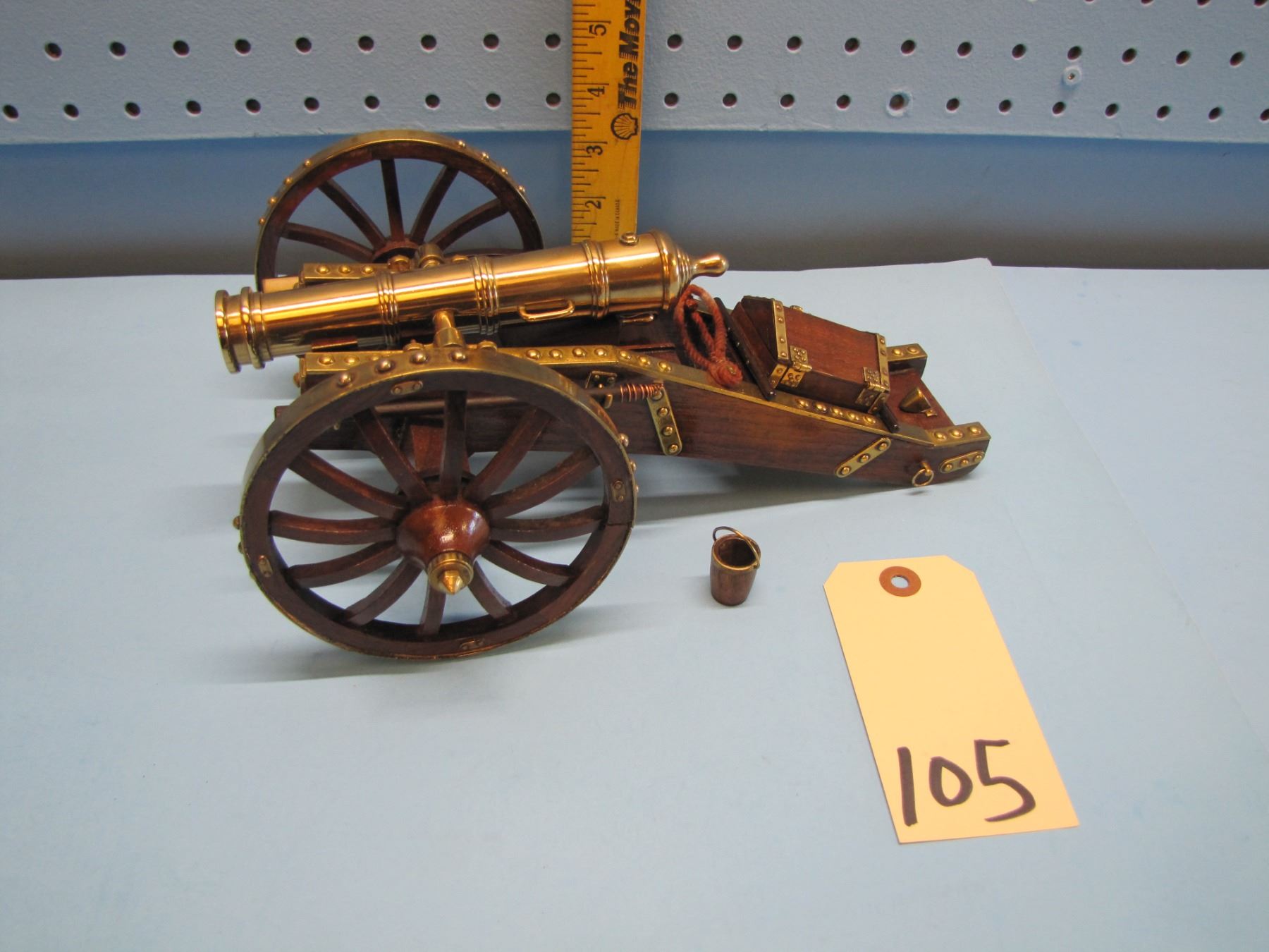 MINIATURE CANON
