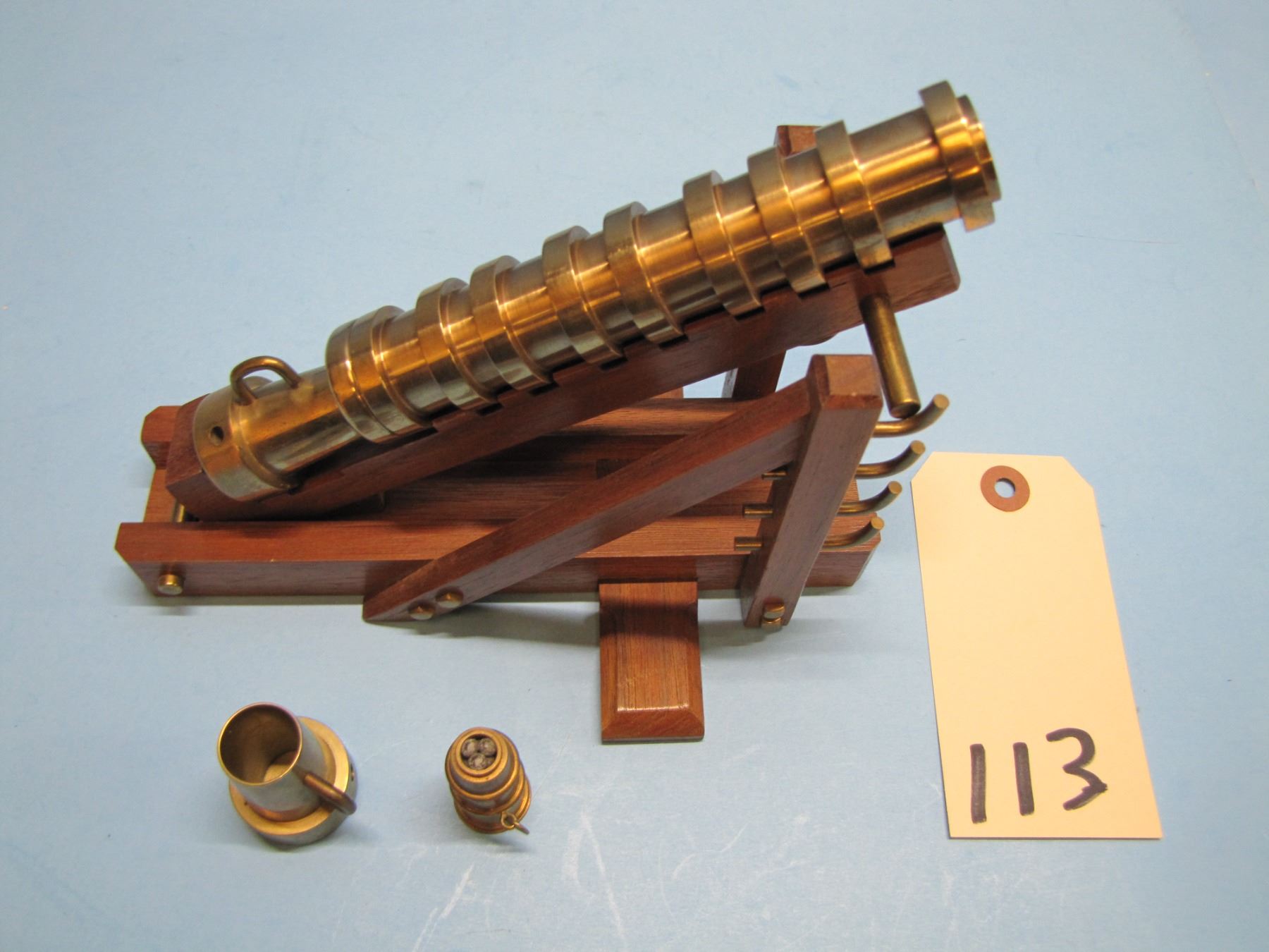 MINIATURE CANON