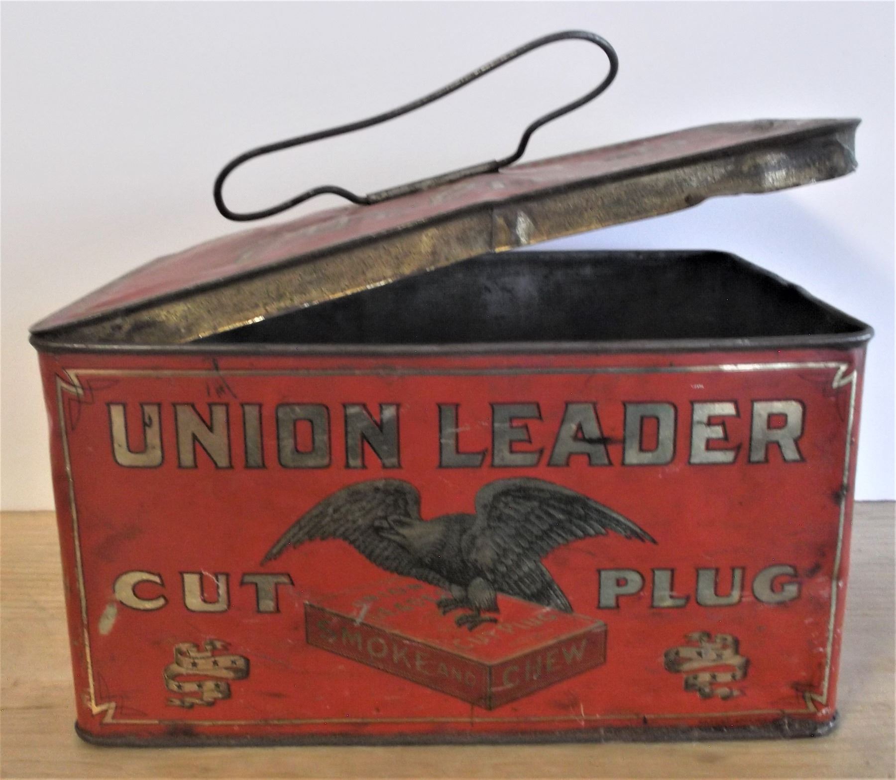 Union Leader Tobacco Tin
