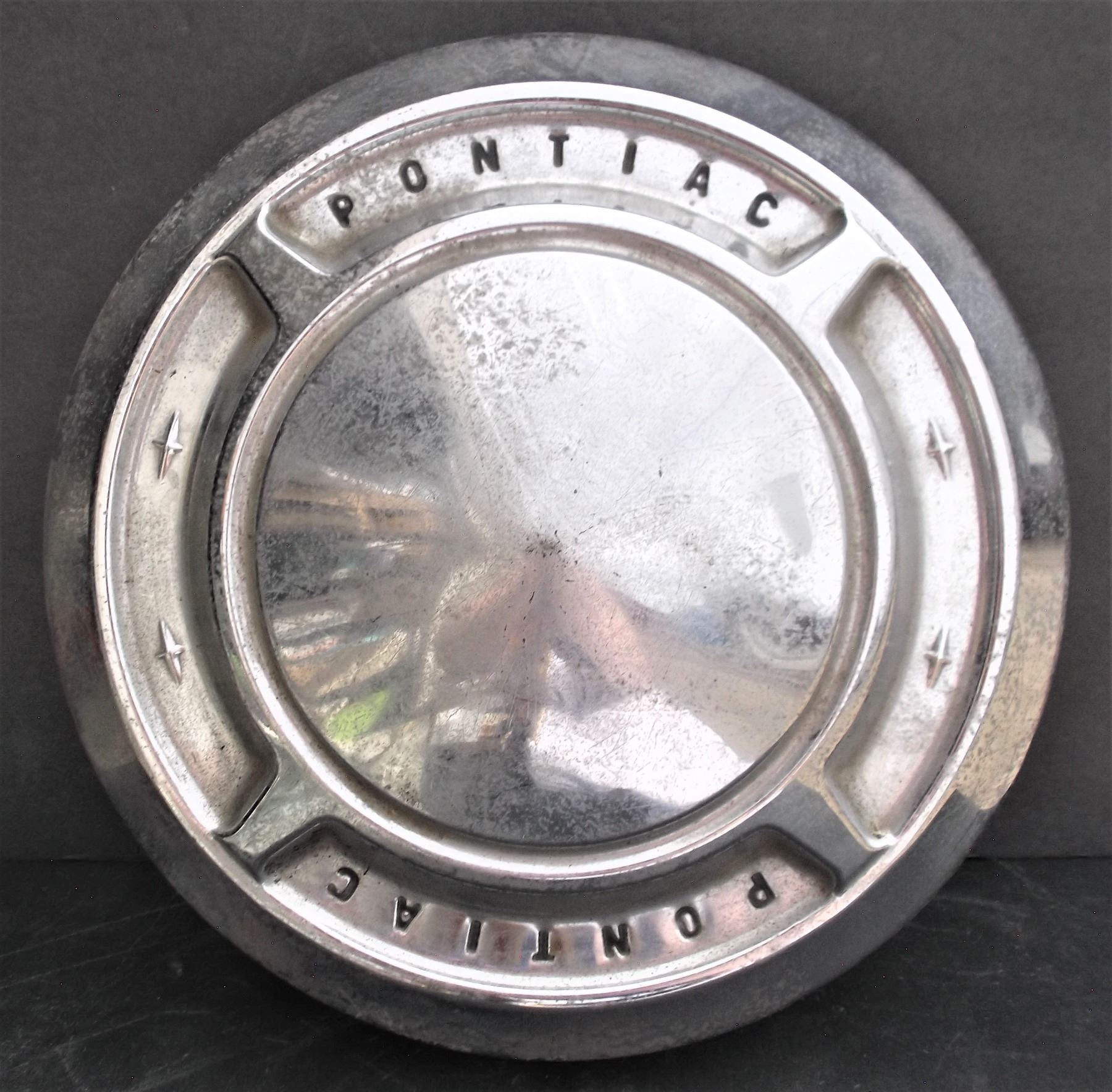 Vintage Pontiac Hubcap