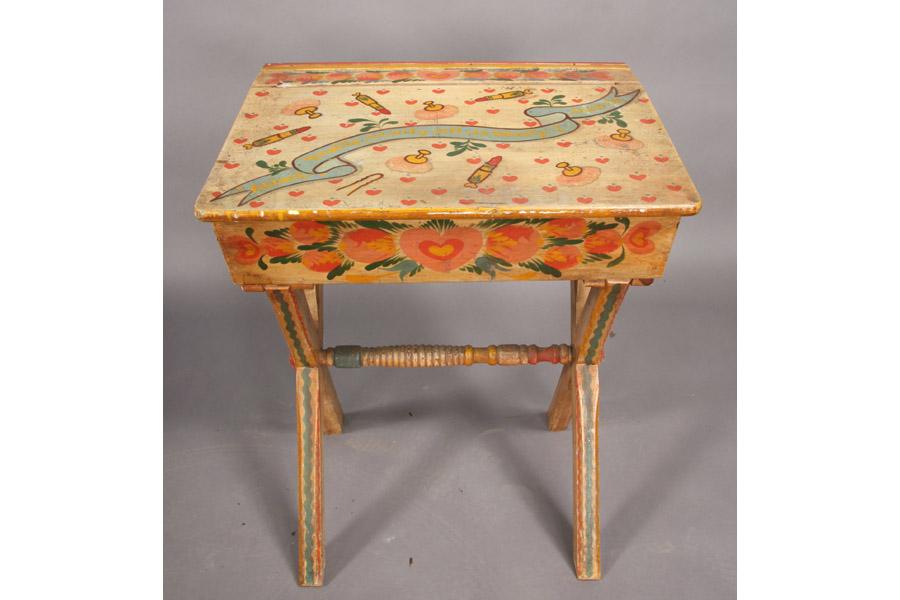 4 PIECES PETER HUNT PAINTED FURNITURE DESK TABLE