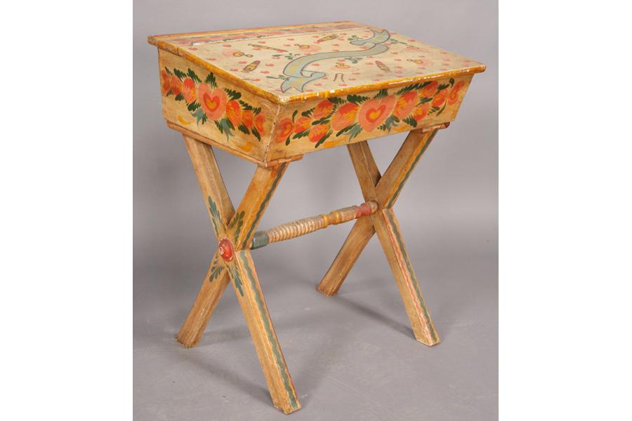 4 PIECES PETER HUNT PAINTED FURNITURE DESK TABLE