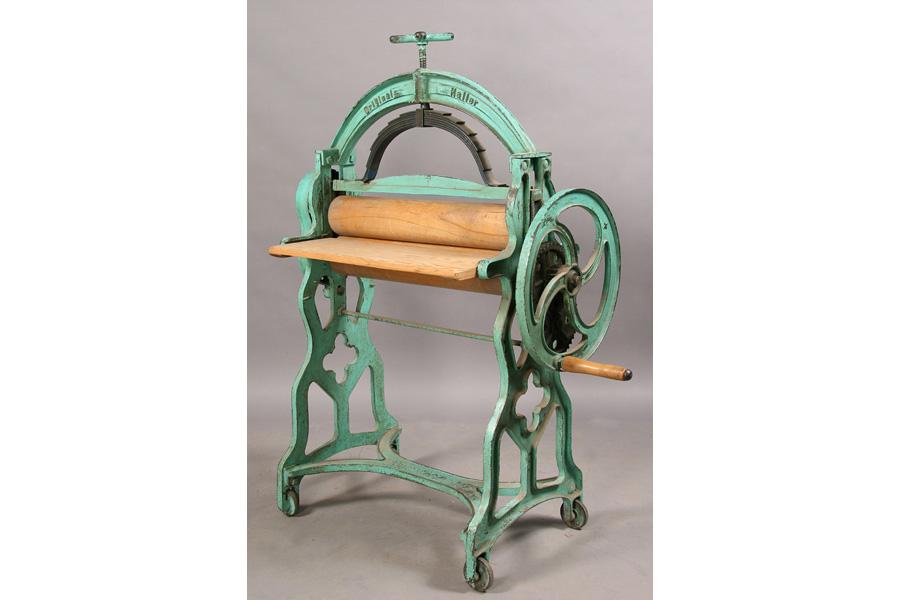 VINTAGE CAST IRON INDUSTRIAL MANGLE WOOD ROLLERS