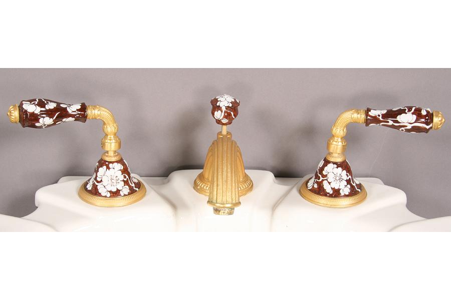 LABELED SHERLE WAGNER SHELL FORM BATHROOM SINK