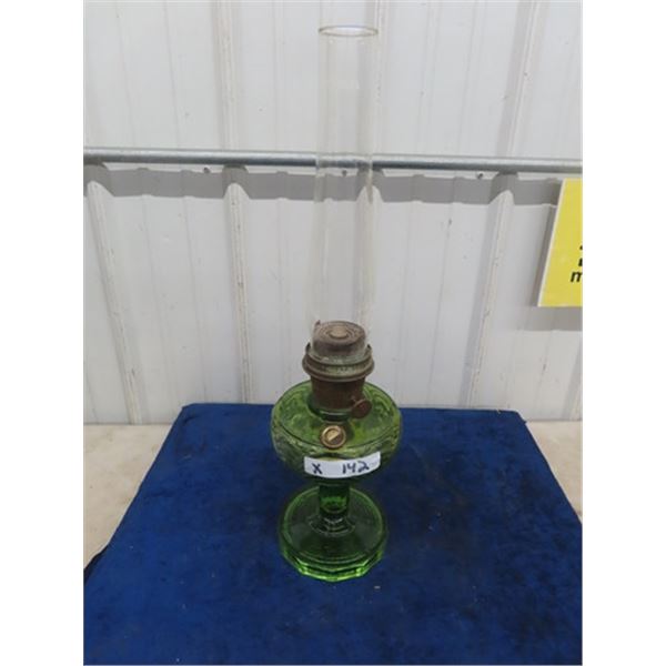 Aladdin Coal Oil Lamp With Chimney Chimney Has Chip Missing Mcsherry