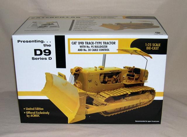 CAT D-9 Track Type Tractor w/ #95 Bulldozer & #30 Cable Control 1/25th ...