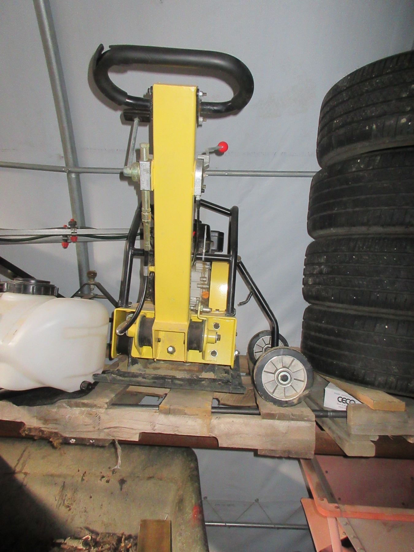 TARP SHED: Loncin Plate Compactor