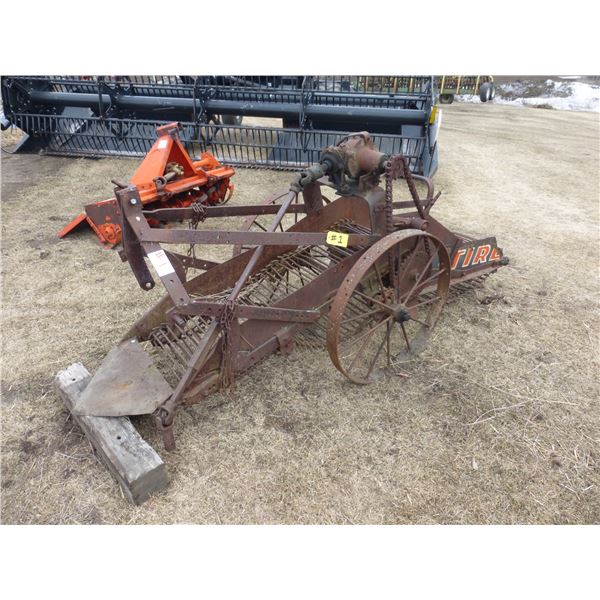 Potato Picker, 3pt, Looks complete