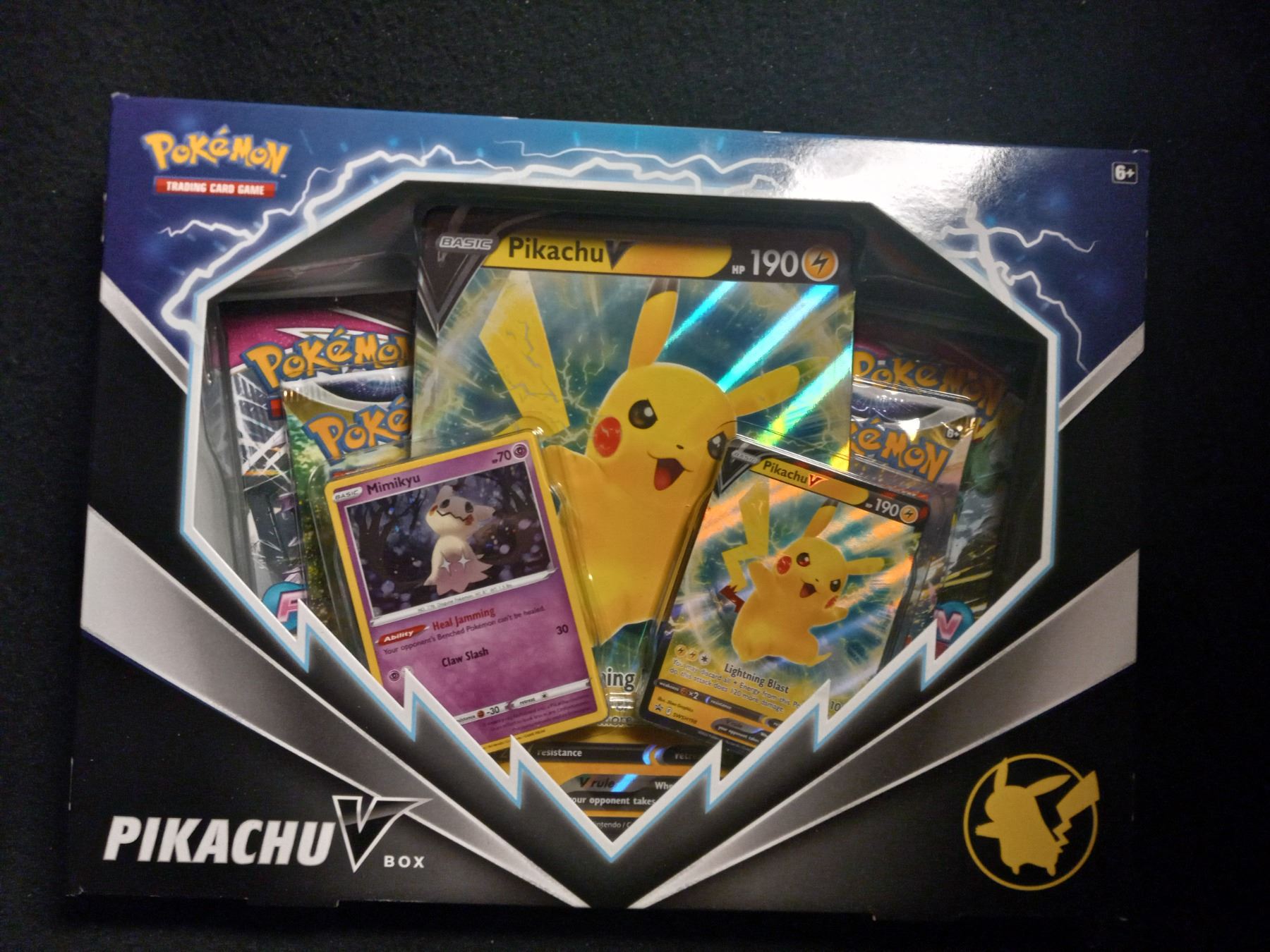 POKEMON PIKACHU V BOX
